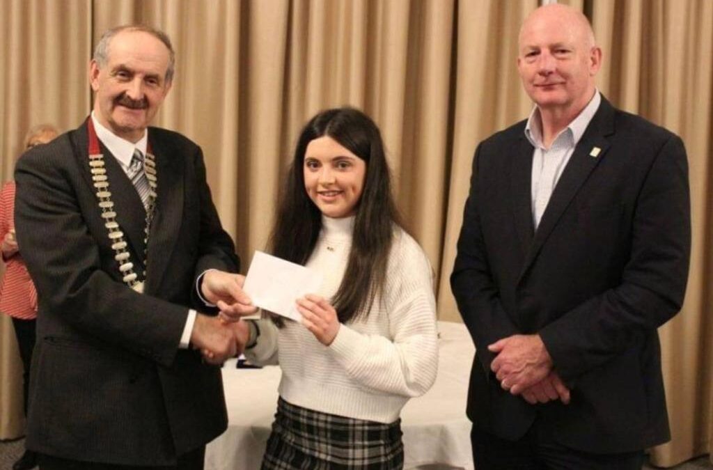 ‘Aspiring Young Athlete’ award for Ella Collins | Coláiste na Toirbhirte
